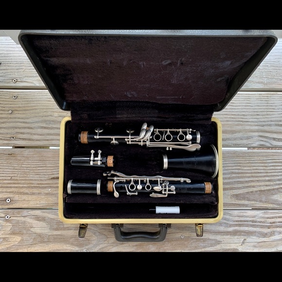 Used bundy resonite clarinet - spinmzaer